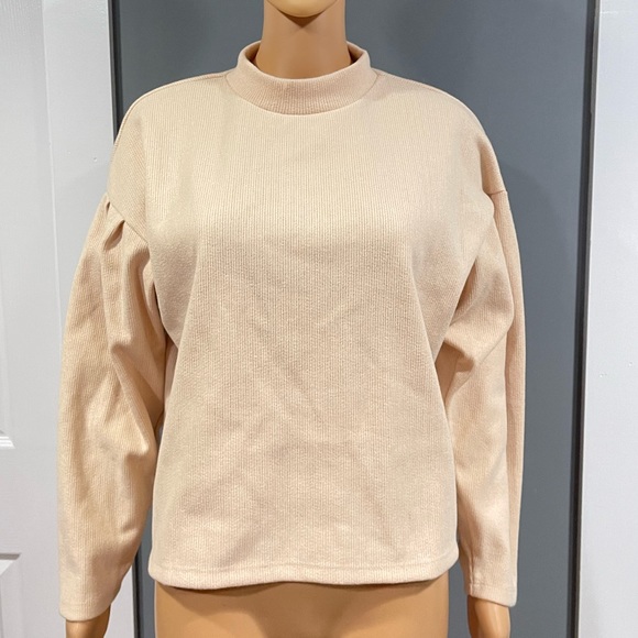 KIRIOUS LOS ANGELES | Tops | Kirious Top | Poshmark